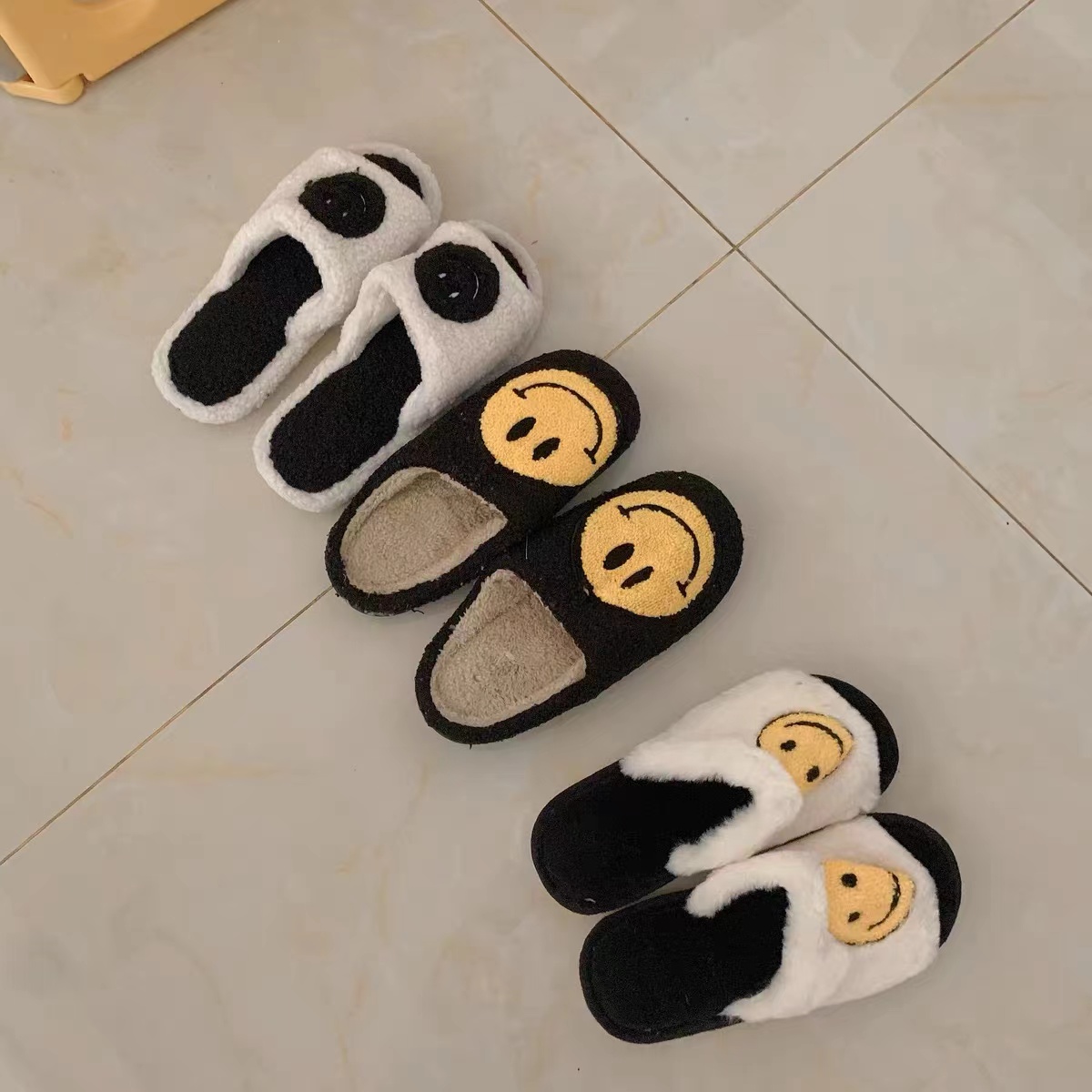 Plush Open-Toe Smiley Slippers | Cutest Smiley Slippers