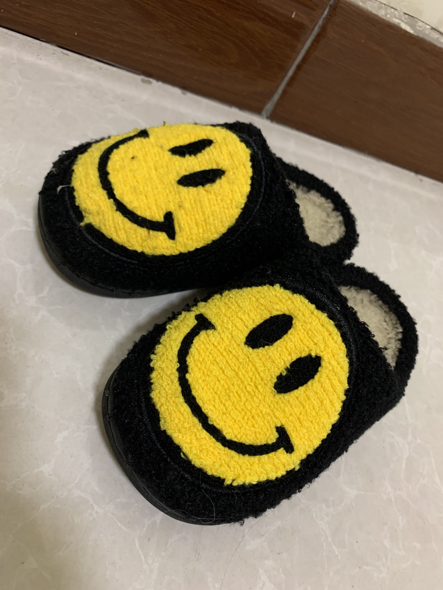 Best Fuzzy Toddler Slippers with Smiley Face | OSmile2